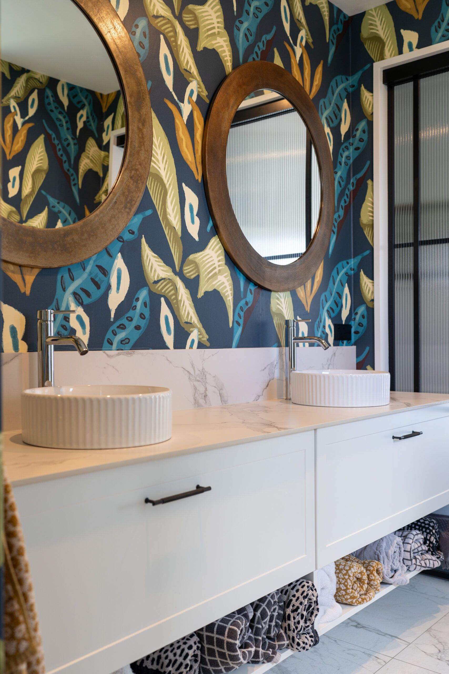 White and Bright - Treetown Kitchens